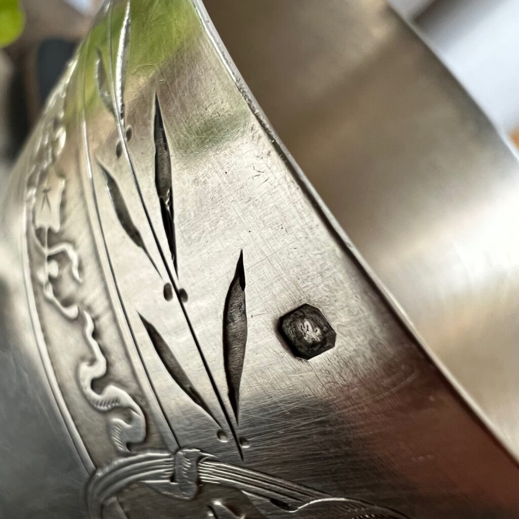 Timbale en argent - poinçon minerve - Ma valise en carton